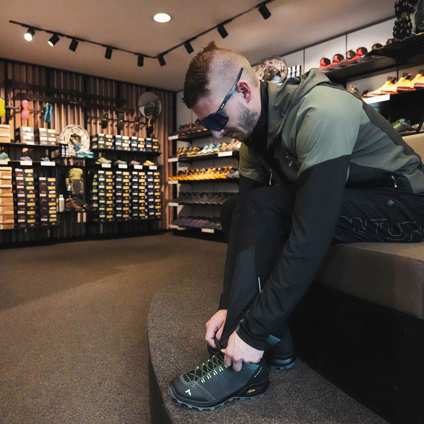 Don't miss hiking & skiing trends at Intersport Glanzer Sölden Zentrum